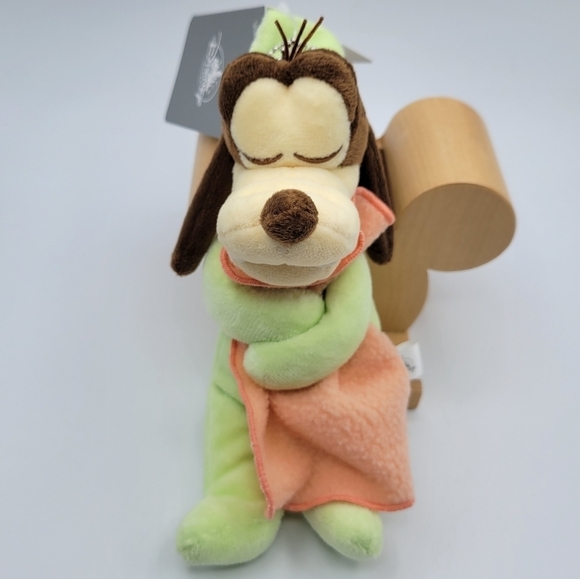 Disney | Accessories | Disney Sleeping Baby Goofy Plush Keychain Bag ...